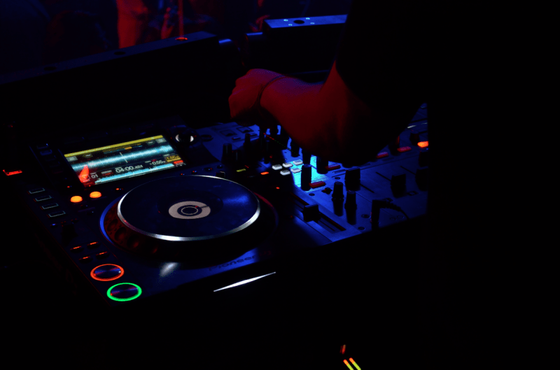 MY HOUSE RADIO - House Music from Around the World